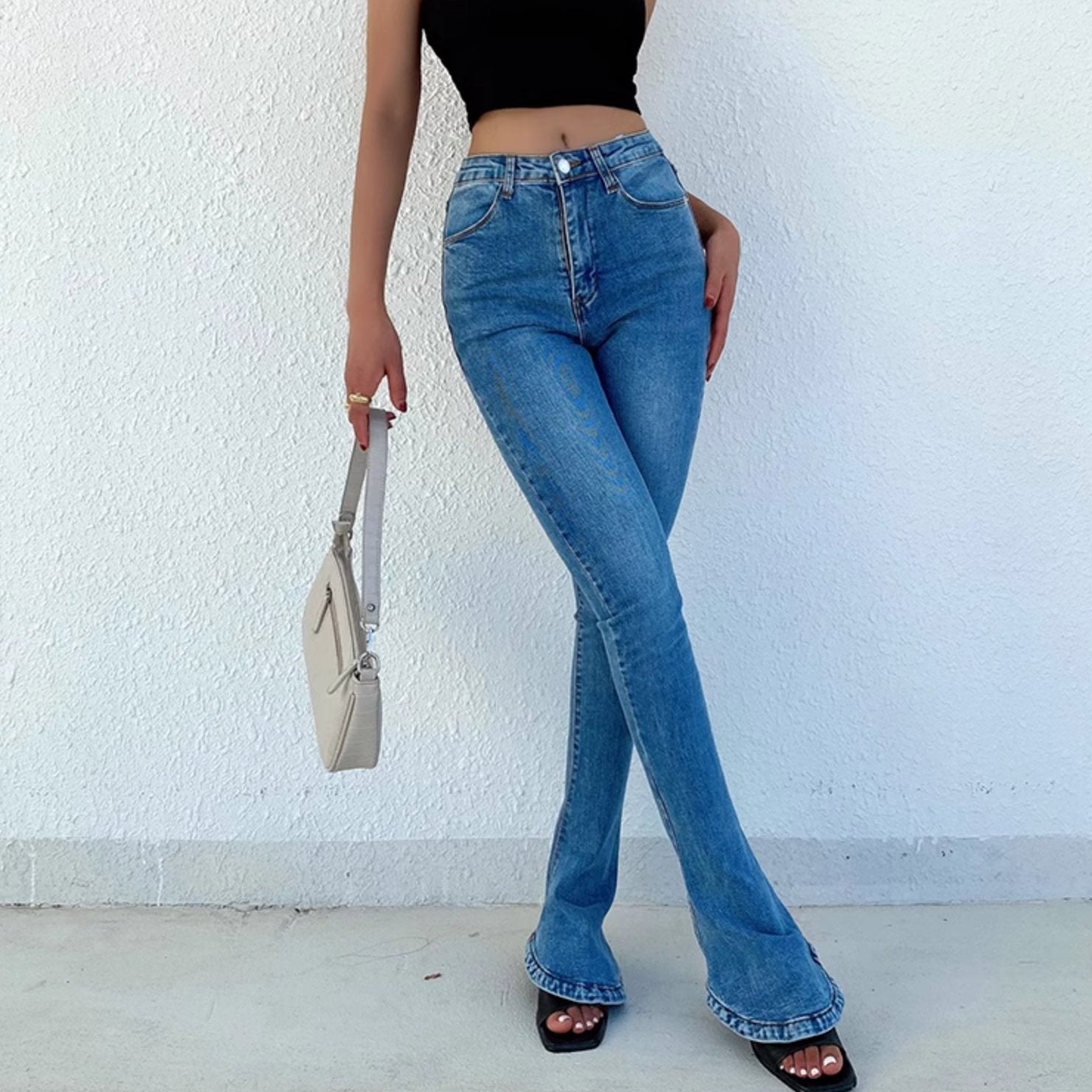 CLASSIC FLARE JEANS - Aumori