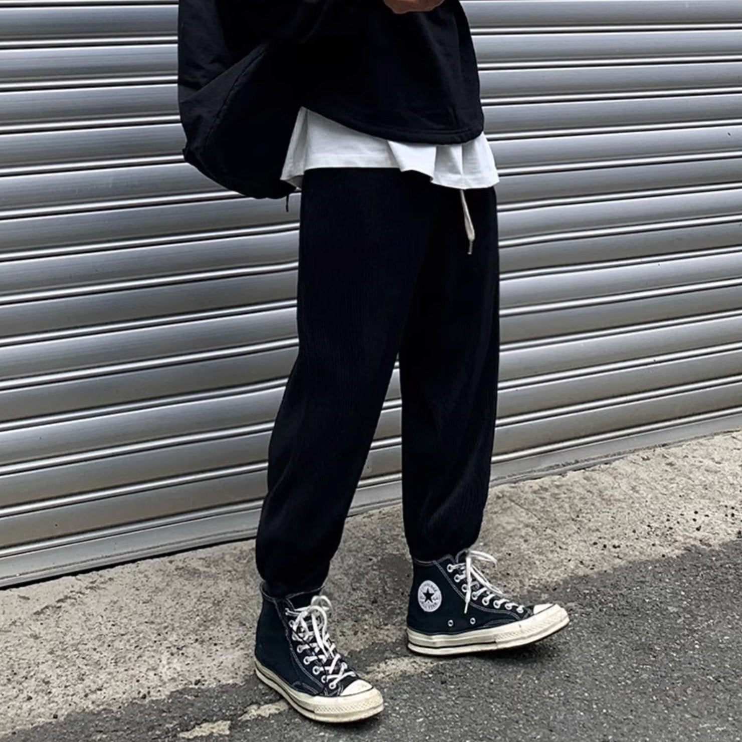 PLEATED ANKLE PANTS - Aumori